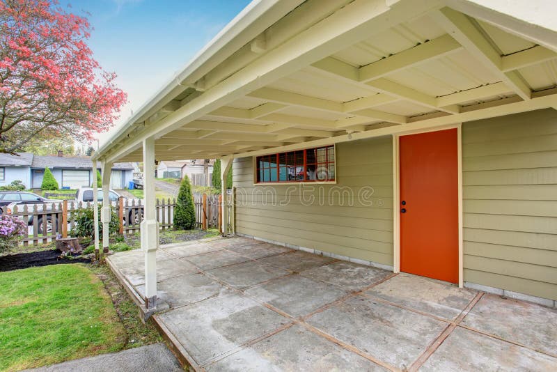 Perfect Fenced Back Yard Woth a Deck. Stock Photo - Image of northwest ...