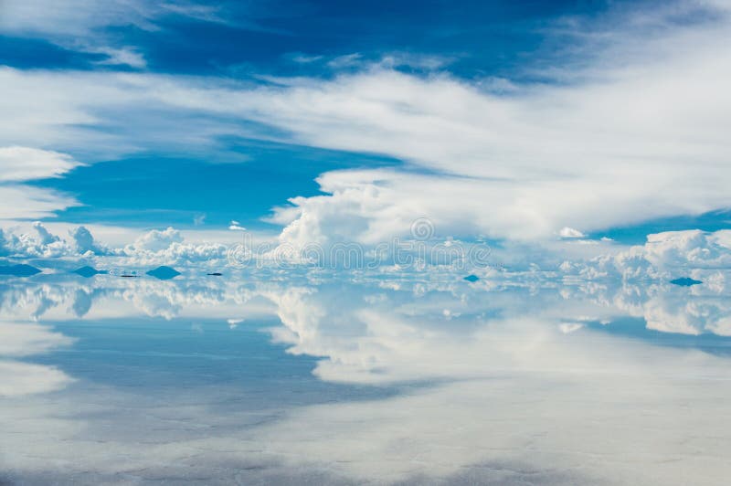 Perfect Reflection in Salar De Uyuni Stock Photo - Image of landscape ...