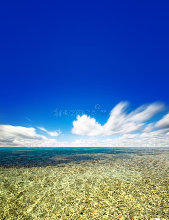 Perfect Sky and Water of Ocean Stock Image - Image of sunny, beauty ...