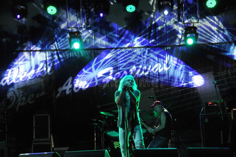 Perfect on stage editorial image. Image of performance - 25216570