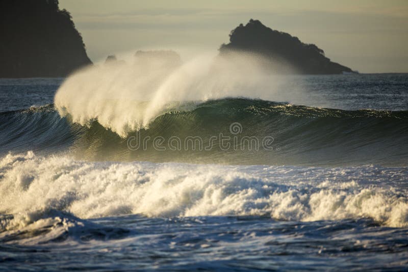 Perfect wave stock photo. Image of beach, power, perfection - 31679206