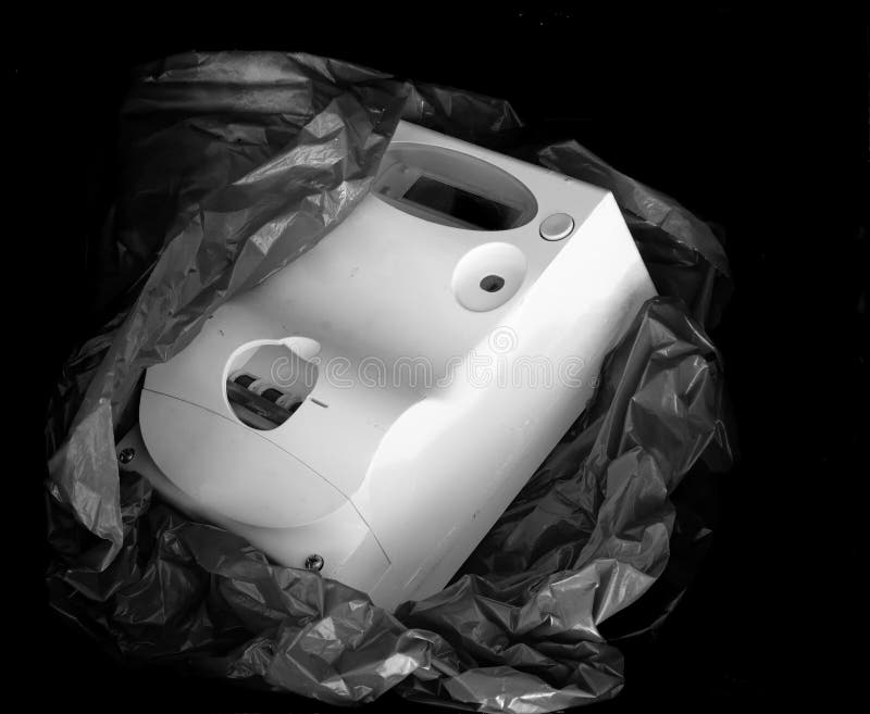 Perfectly Functioning,modern Electric Meter in Rubbish Bin Due To EU ...