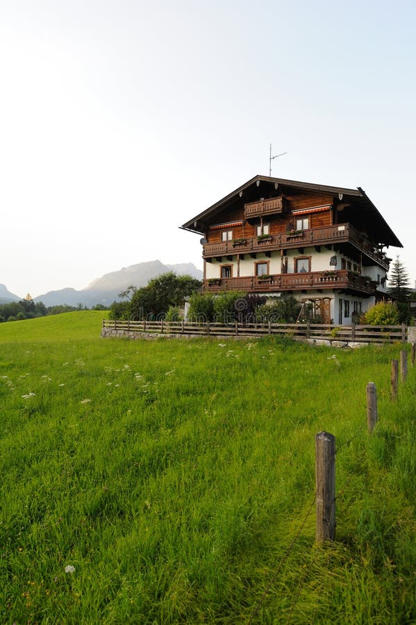 Perfectly landscaped home stock image. Image of family - 23675153