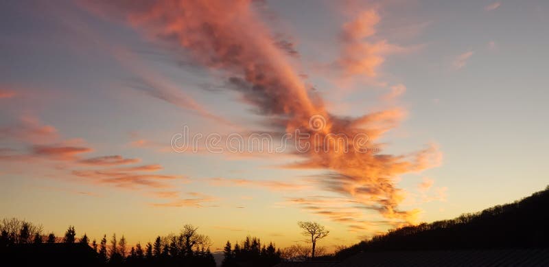 Perfecto Atardecer Tonos De Rosa Imagen de archivo - Imagen de rosa ...
