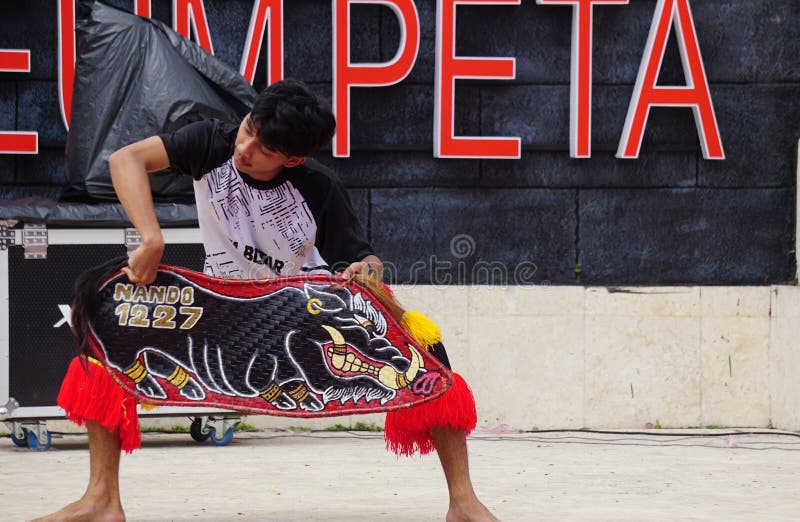 The Perform of Celeng Dance. Celeng Means Wild Boar Editorial Stock ...