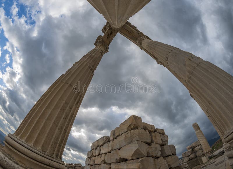 Pergamon Ancient City and Acropolis Editorial Stock Image - Image of ...