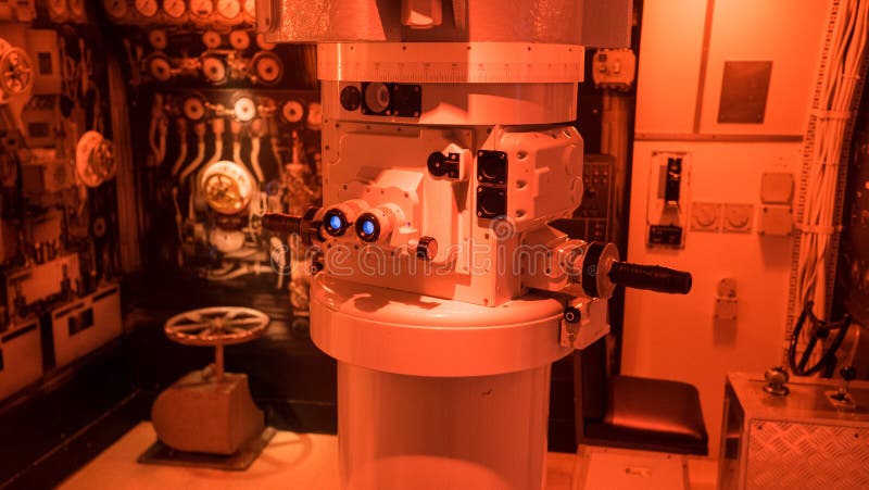 Periscopio submarino foto de archivo. Imagen de recipiente - 56101260