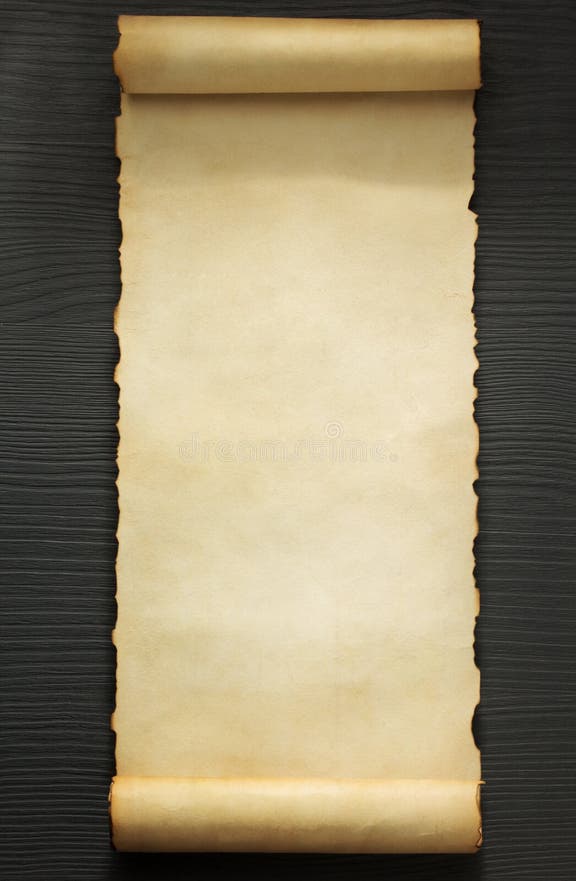 Perkamentrol op hout stock afbeelding. Image of retro - 71631427