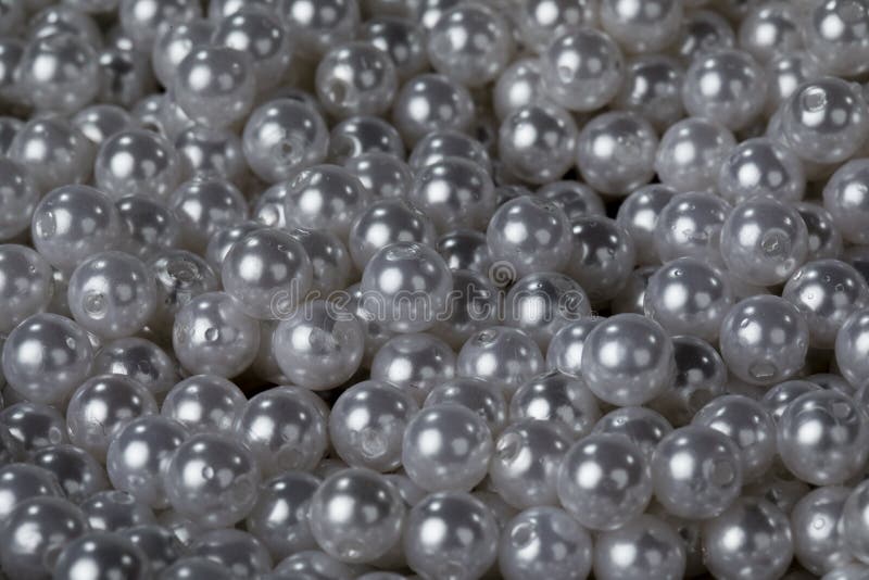 Perla blanca foto de archivo. Imagen de wallpaper, surrealista - 153091376