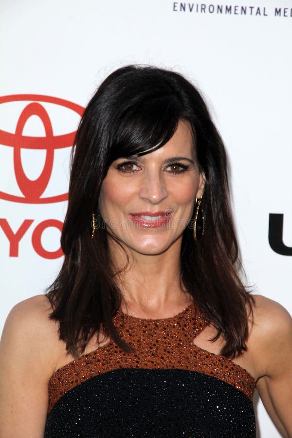 Perrey Reeves editorial stock image. Image of studios - 21784994
