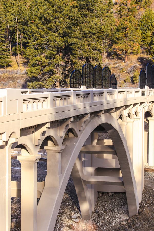 Perry Arch Bridge stock image. Image of oregon, concrete - 40021079