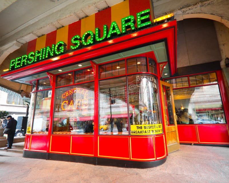 Pershing Square NYC editorial image. Image of famous - 24250060