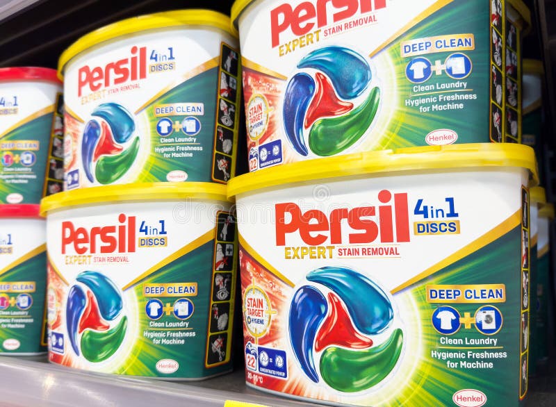 Persil 4-in-1 Discs Laundry Detergent Packs on Store Shelf Editorial ...