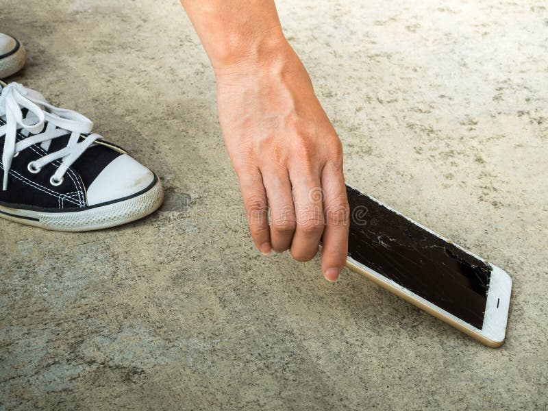 Pick up the phone | WordReference Forums