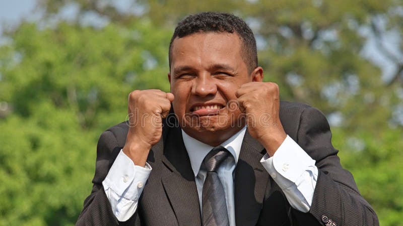 Persona colombiana enojada foto de archivo. Imagen de latino - 117084416