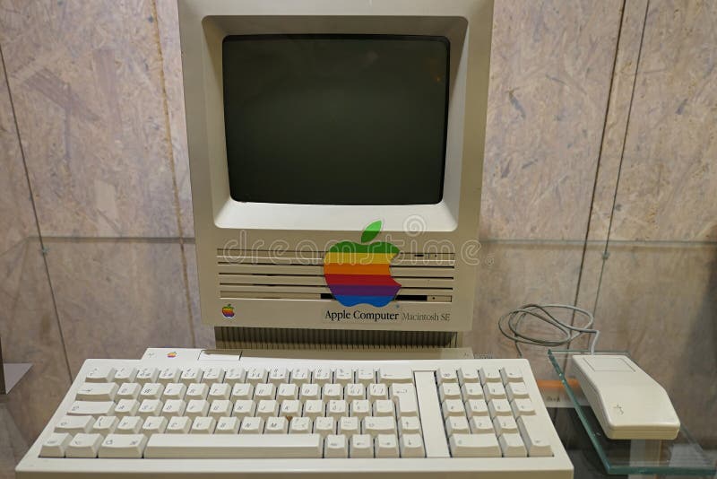 Personal Computer Apple Macintosh SE from Year 1988 Editorial Image ...