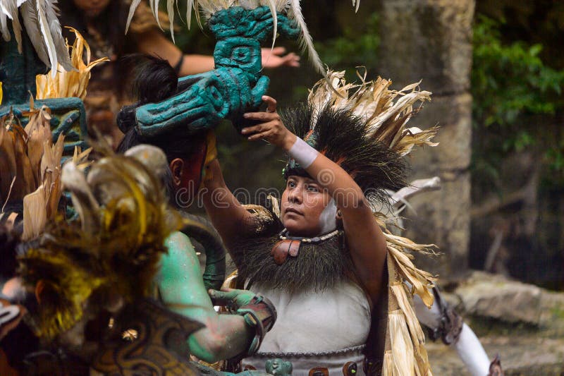 Personnes maya au Mexique image stock éditorial. Image du mythe - 105809474