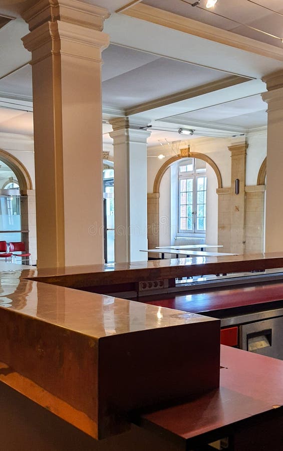 Perspective Arch and Square Stock Image - Image of room, building ...