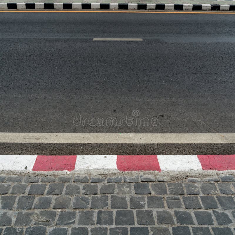 Road with Red and White Curb Stock Image - Image of sidewalk, pattern ...