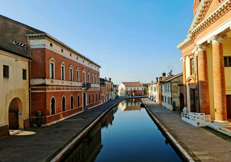 Perspective on Canal View in Water Town Editorial Photography - Image ...