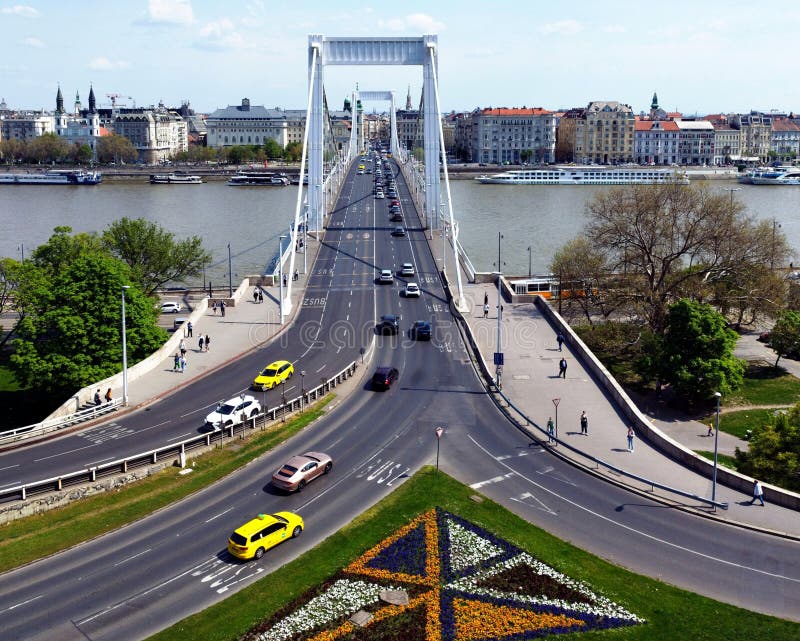 Perspective View of the Elizabeth Bridge in Budapest. Car Traffic on ...