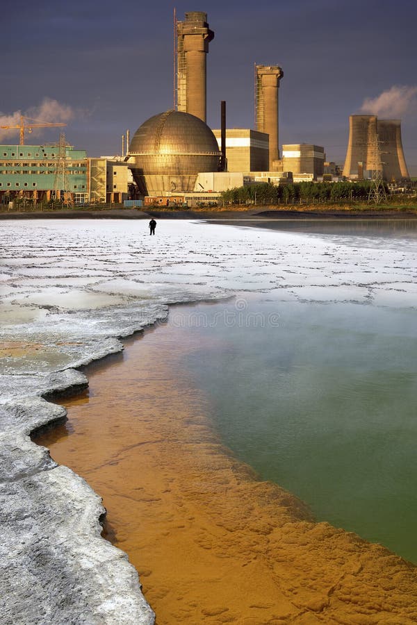 Perte Toxique - Pollution Industrielle Photo stock - Image du ...