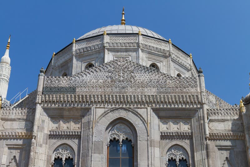 Pertevniyal Valide Sultan Mosque Stock Photo - Image of sultan ...