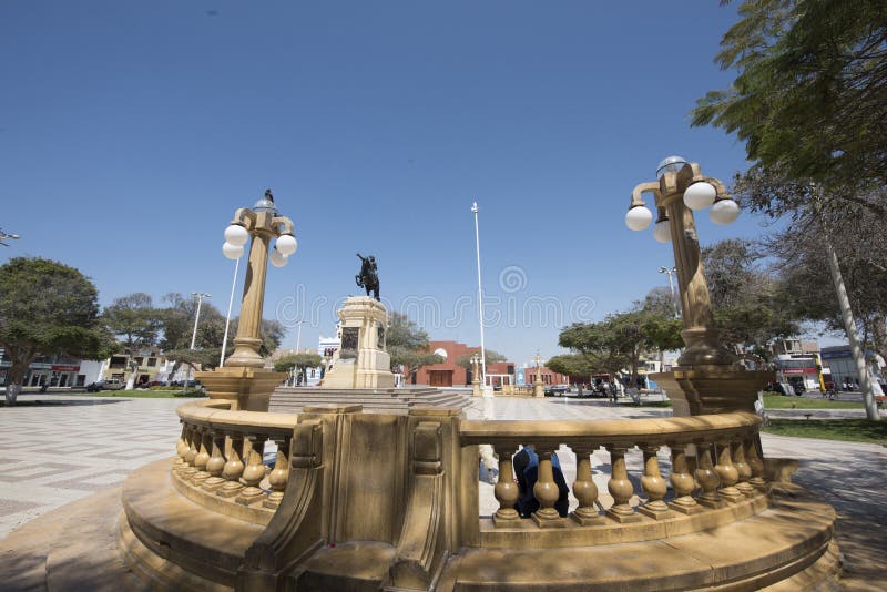 Peru Pisco Main Square with Sculpture and Monument of General San ...