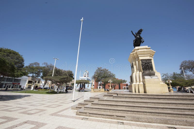 Peru Pisco Main Square with Sculpture and Monument of General San ...
