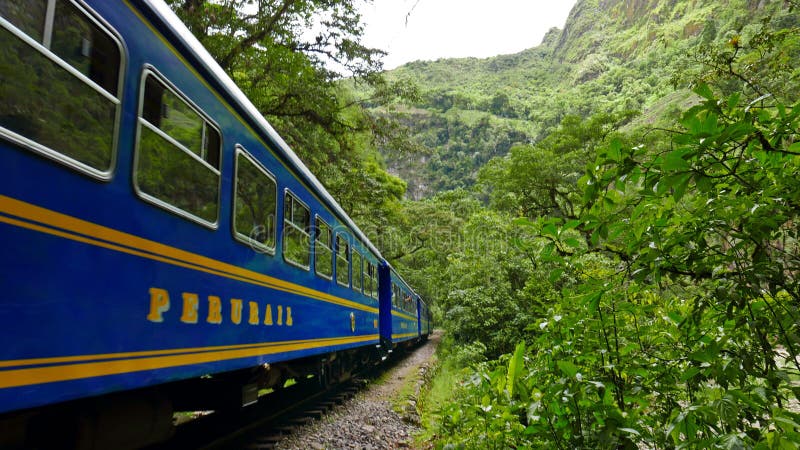 Perurail train editorial stock image. Image of calientes - 183042629