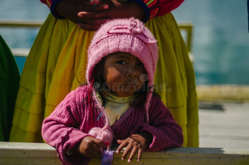 Peruvian Children in Traditional Dresses Editorial Photo - Image of ...