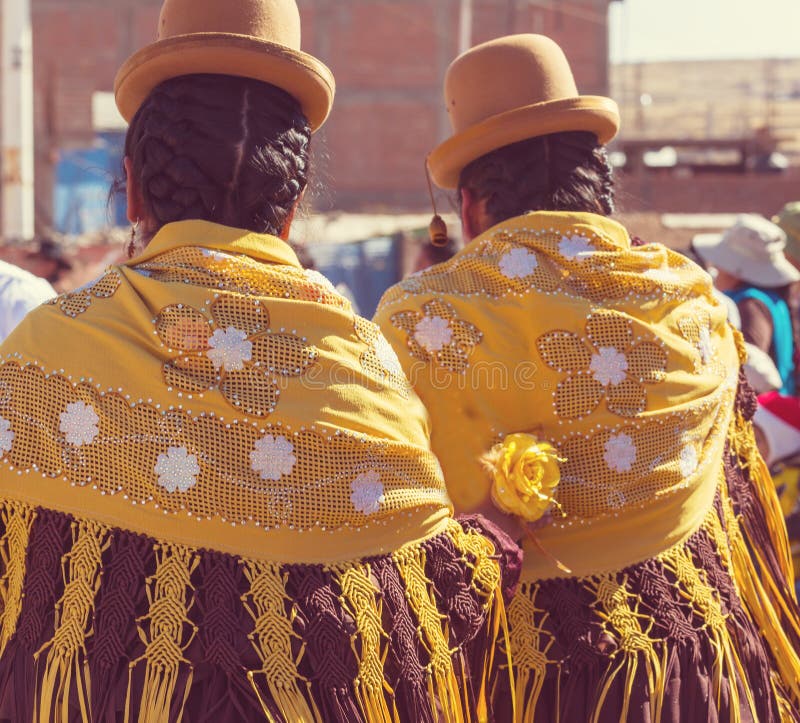 Peruvian dance editorial stock photo. Image of dress - 99481968