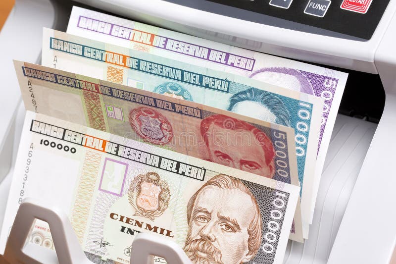 Peruvian Sol in the Counting Machine Stock Photo - Image of banknote ...