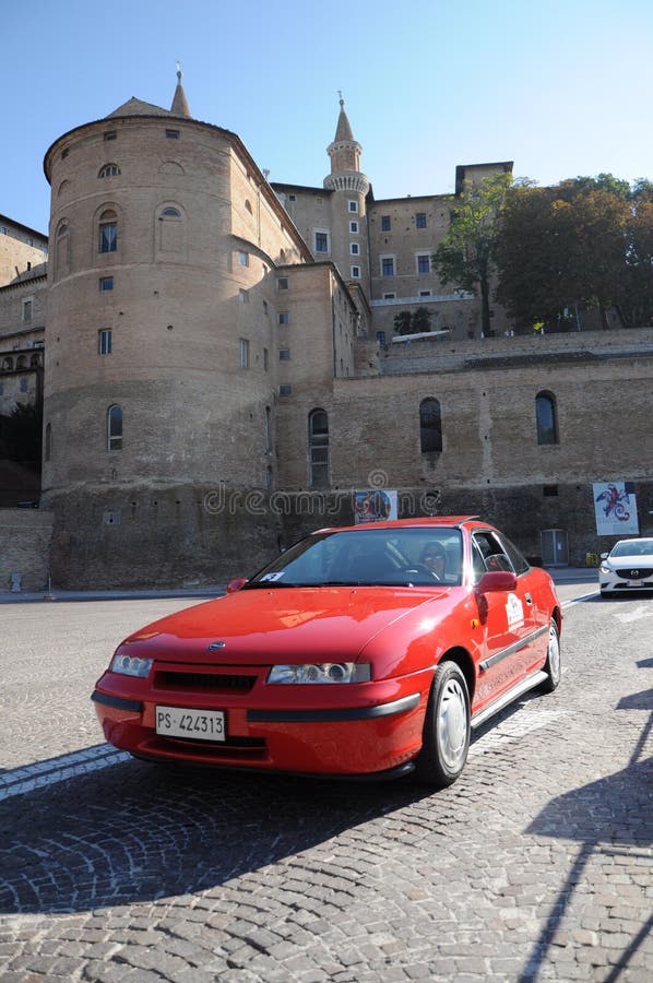 Old Youngtimer Opel Calibra Editorial Image - Image of horn, parked ...