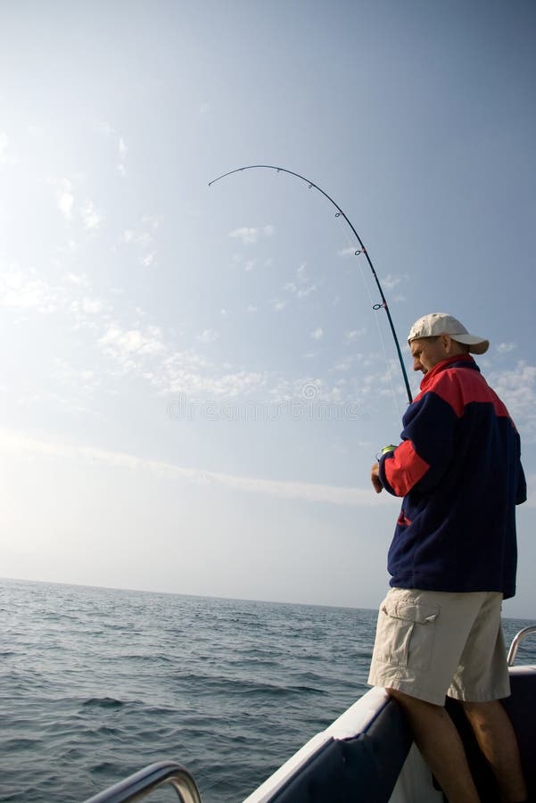 Pesca en mar. imagen de archivo. Imagen de tirador, pescados - 2495215