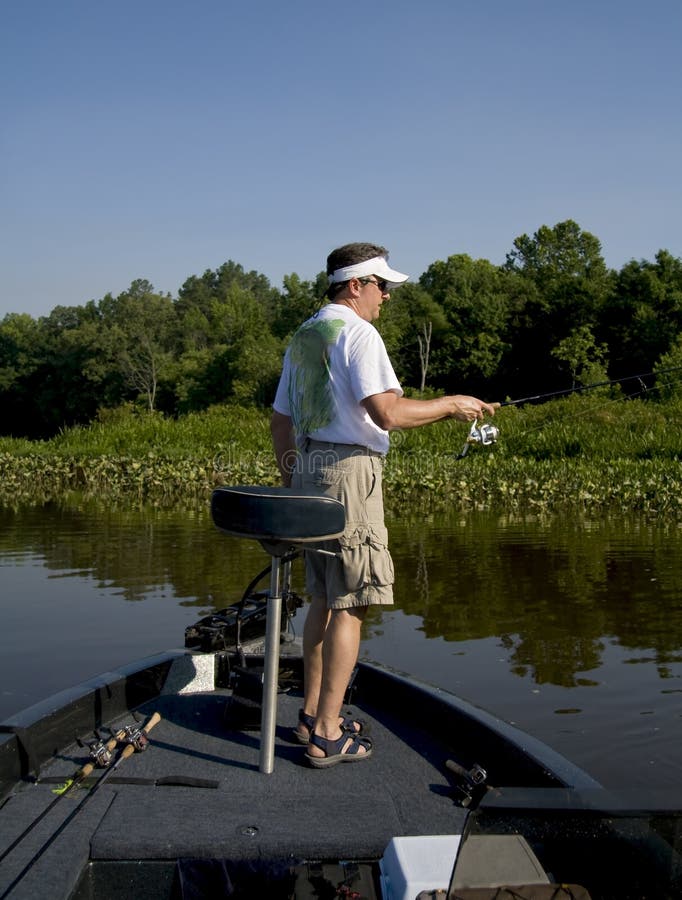 Pesca no rio foto de stock. Imagem de envelhecido, pequeno - 5678116