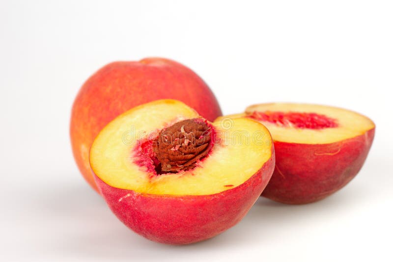 Pesche fotografia stock. Immagine di bianco, pesca, pietra - 15892216