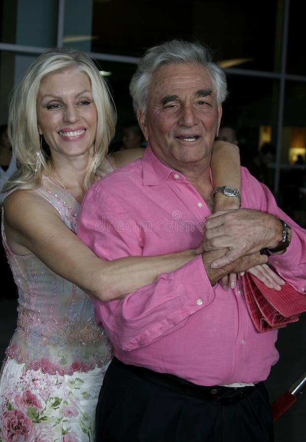 Peter Falk et Shera Danese photo stock éditorial. Image du film - 77385138