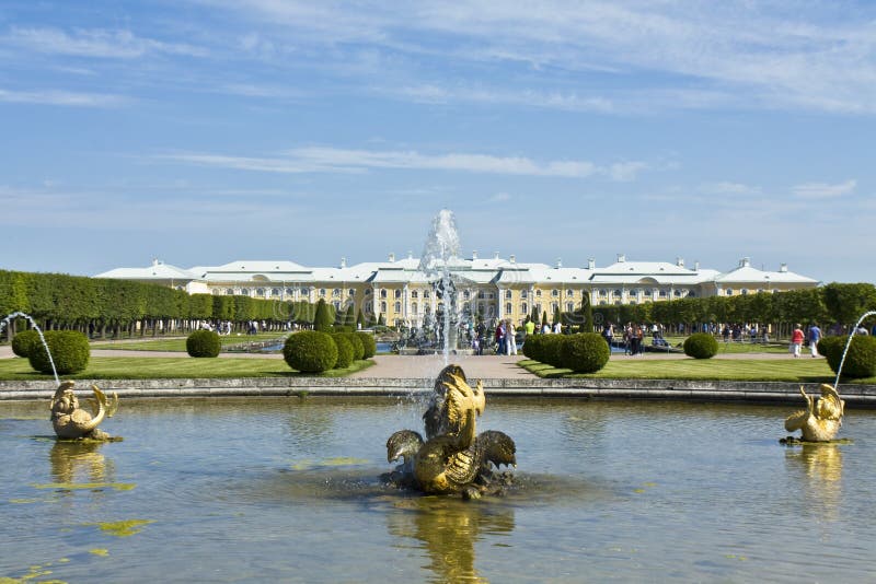 Petergoph, Russia editorial image. Image of architecture - 27125550