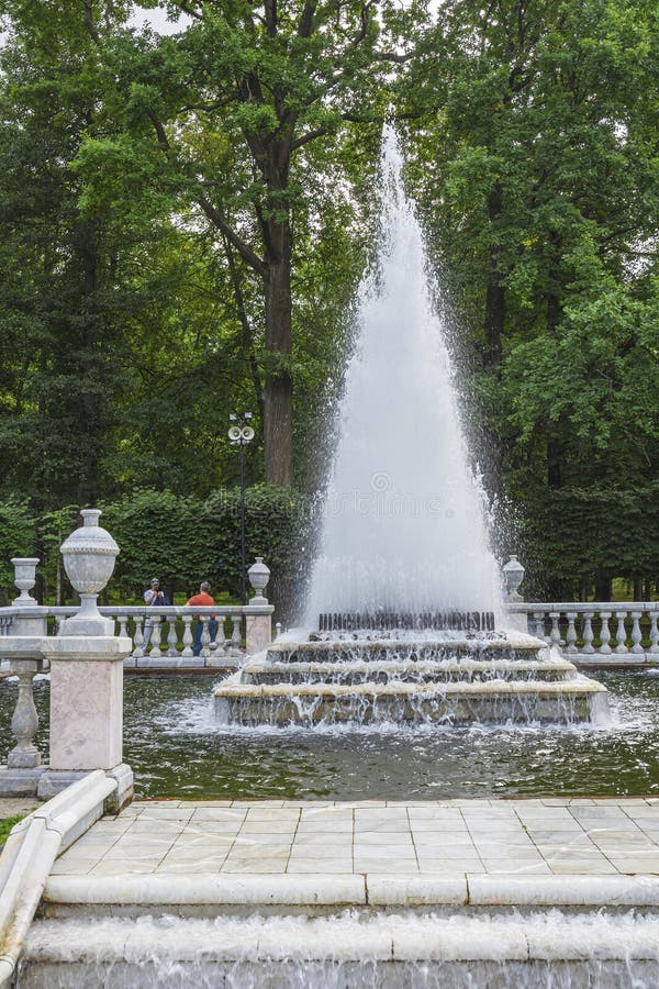 Pyramid Fountain in Versailles Stock Image - Image of francois, paris ...