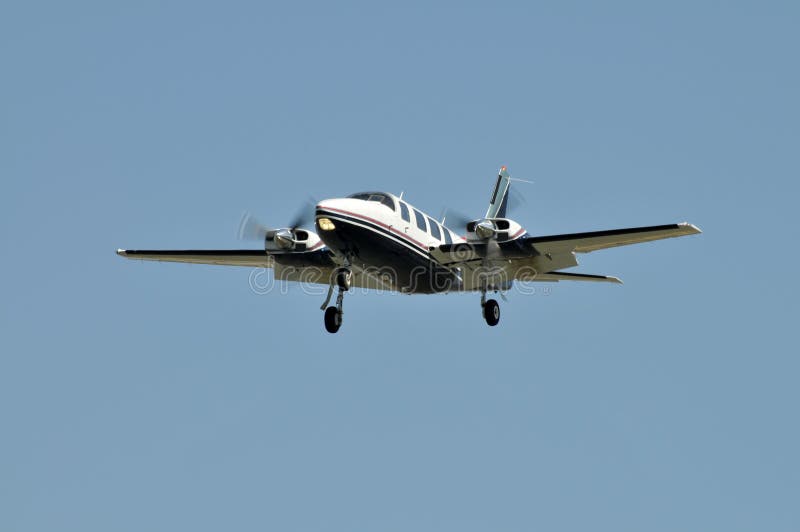 Petit avion photo stock. Image du aloft, descente, aviation - 5124434