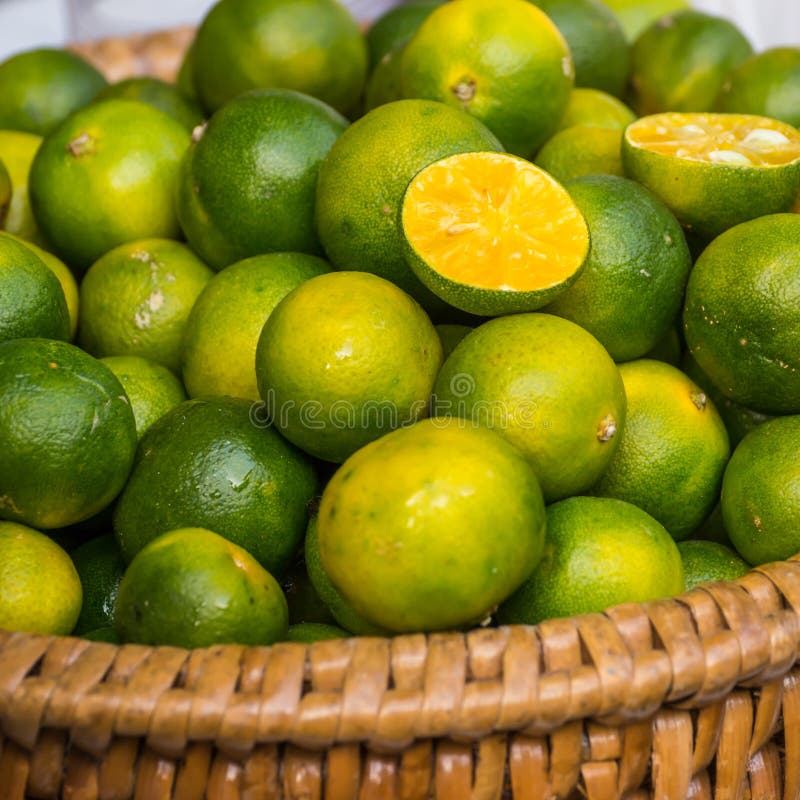 Le Petit Fruit Orange Photos Stock - Téléchargez 31,041 Photos libres ...