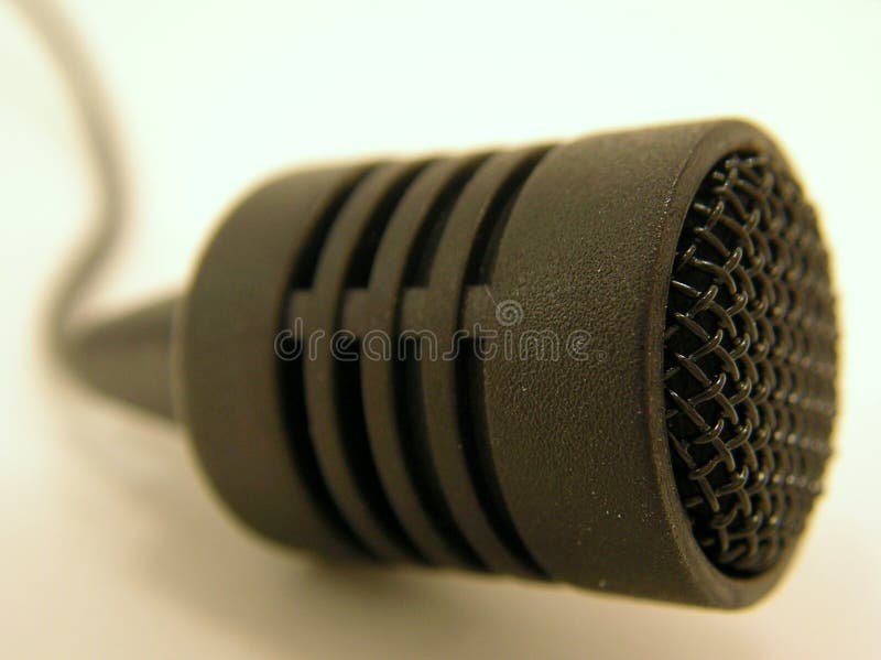 Petit microphone photo stock. Image du fermer, microphone - 7121292
