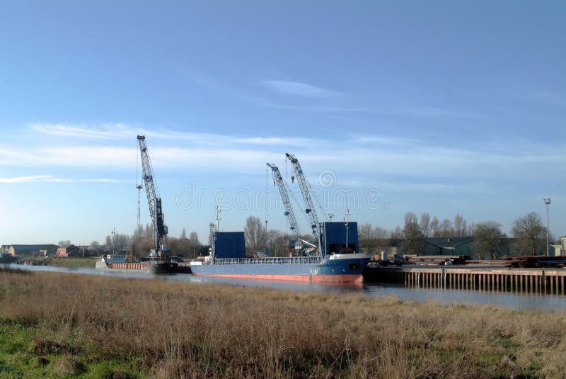 Petit port anglais photo stock. Image du international, bateaux - 17296