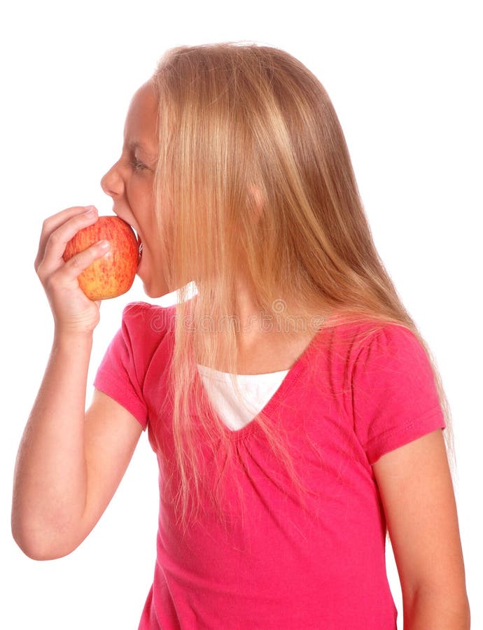 3,582 Petite Fille Mangeant La Pomme Rouge Photos libres de droits et ... 3,582 Petite Fille Mangeant La Pomme Rouge Photos libres de droits et ...