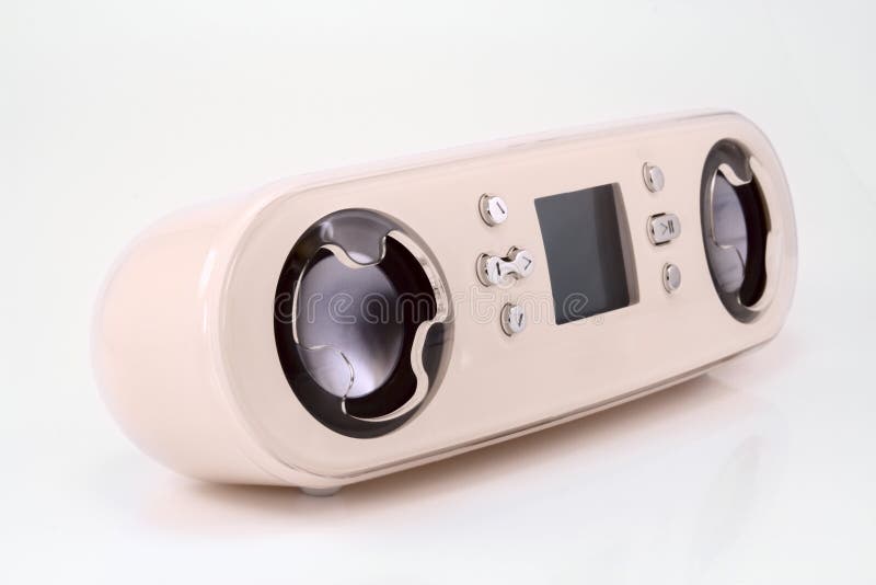 Petite radio rose image stock. Image du musique, données - 11716759