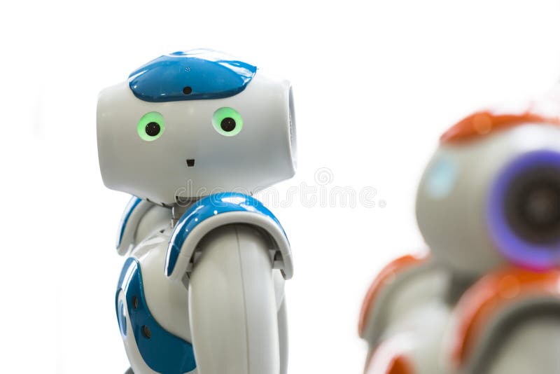 Petits Robots Avec Un Visage Et Un Corps Humains. IA Image stock ...