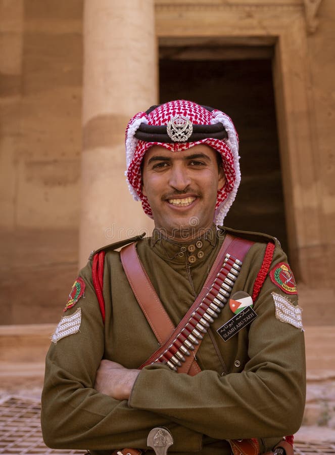 Homme arabe jordanien photo éditorial. Image du aventure - 43466951