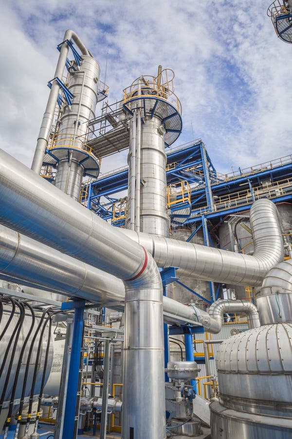 Petrolume plant with sky stock photo. Image of stack - 29134856