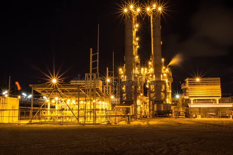 Petroleum Refinery Gasoline Stock Photo - Image of energy, gasoline ...